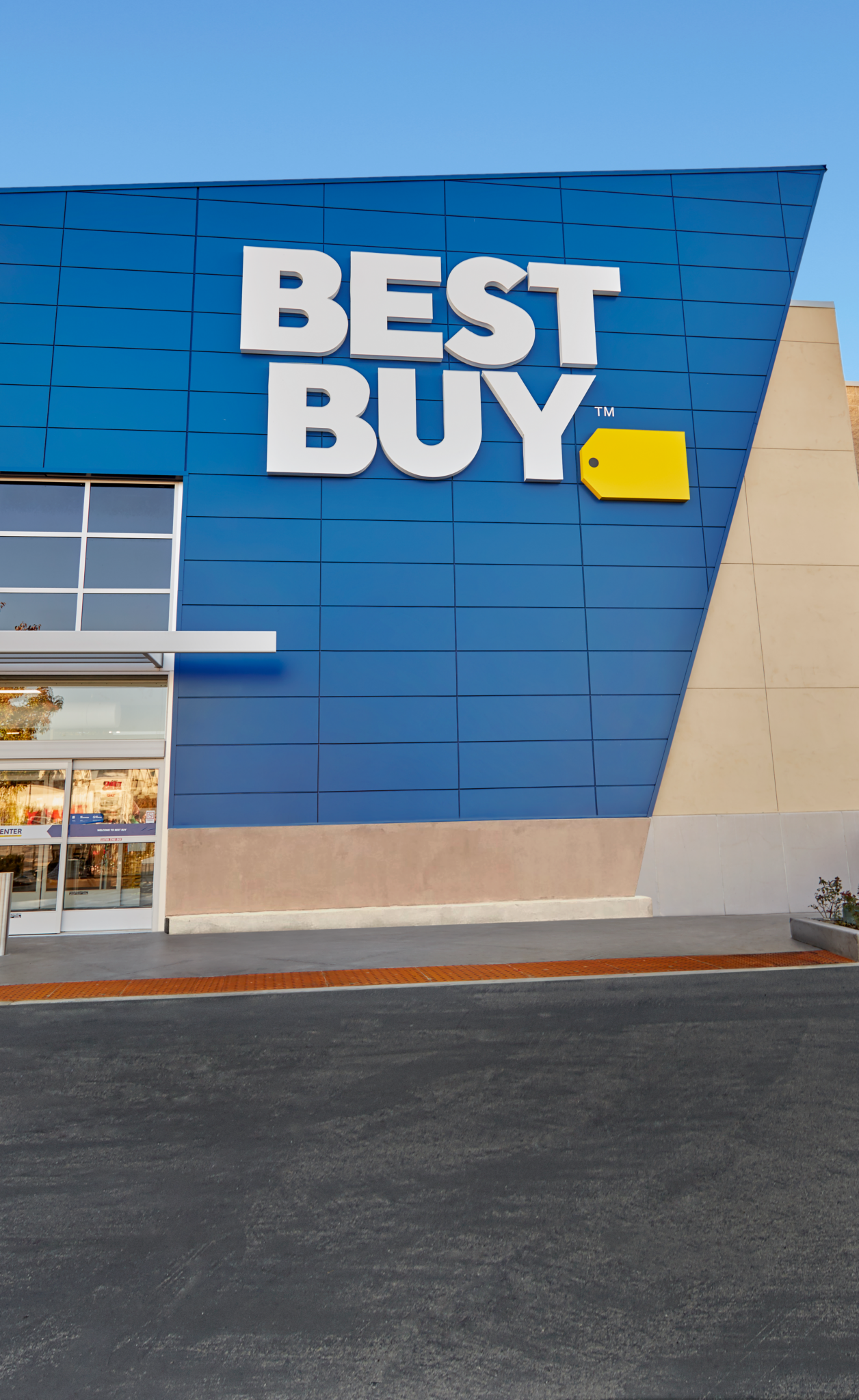 Storefront 2 - Best Buy Corporate News and Information